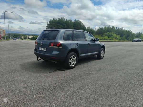 Volkswagen Touareg 2003 in Alytus, with an engine capacity of 3.19 L and mileage of 258 thousand km for 2700 €, photo 5 on AUTOMOTO.COM.LV