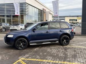 Volkswagen Touareg 2004 in Siauliai, with an engine capacity of 2.50 L and mileage of 336 thousand km for 1650 €, photo 4 on AUTOMOTO.COM.LV