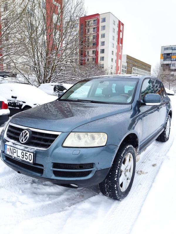 Volkswagen Touareg 2004 in Vilnius, with an engine capacity of 3.20 L and mileage of 330 thousand km for 1850 €, photo 9 on AUTOMOTO.COM.LV