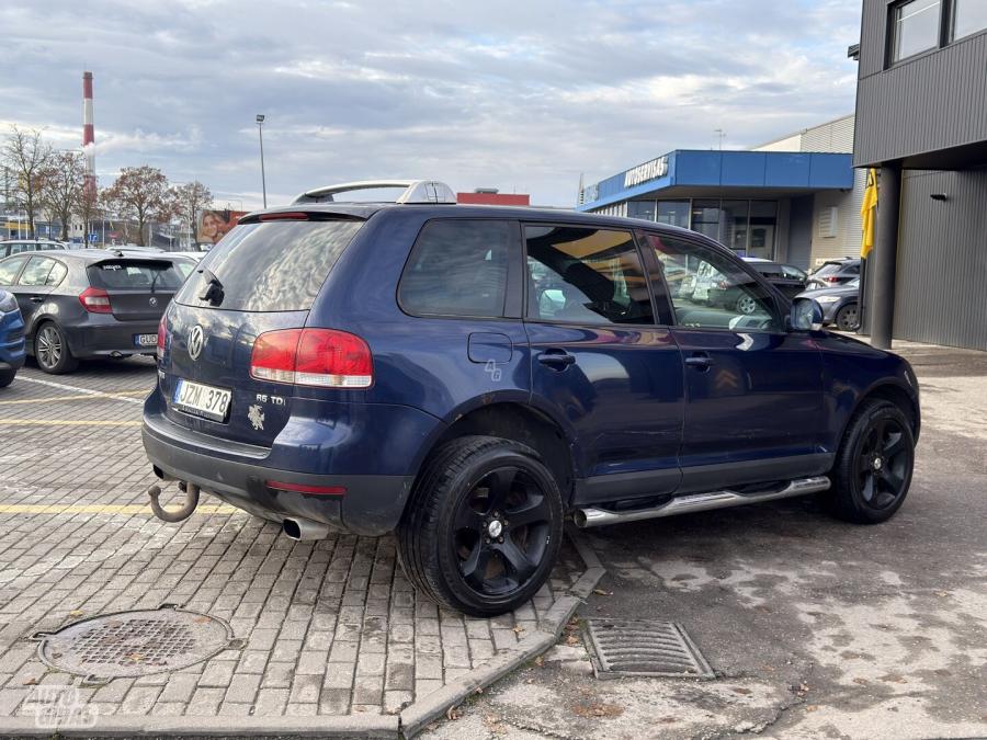Volkswagen Touareg 2004 Šauļi, ar dzinēja tilpumu 2.50 L un nobraukumu 336 tūkst. km par 1650 €, foto 5 vietnē AUTOMOTO.COM.LV