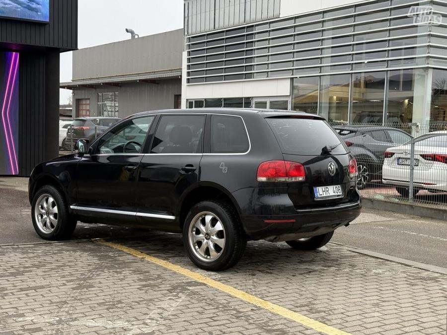 Volkswagen Touareg 2004 in Siauliai, with an engine capacity of 2.50 L and mileage of 360 thousand km for 1950 €, photo 6 on AUTOMOTO.COM.LV