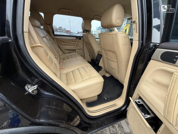 Volkswagen Touareg 2004 Šauļi, ar dzinēja tilpumu 2.50 L un nobraukumu 360 tūkst. km par 1850 €, foto 10 vietnē AUTOMOTO.COM.LV
