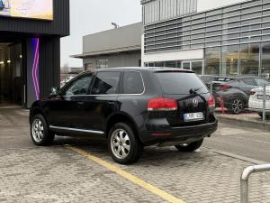 Volkswagen Touareg 2004 Šauļi, ar dzinēja tilpumu 2.50 L un nobraukumu 360 tūkst. km par 1850 €, foto 7 vietnē AUTOMOTO.COM.LV