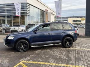 Volkswagen Touareg 2004 in Siauliai, with an engine capacity of 2.50 L and mileage of 336 thousand km for 1350 €, photo 5 on AUTOMOTO.COM.LV