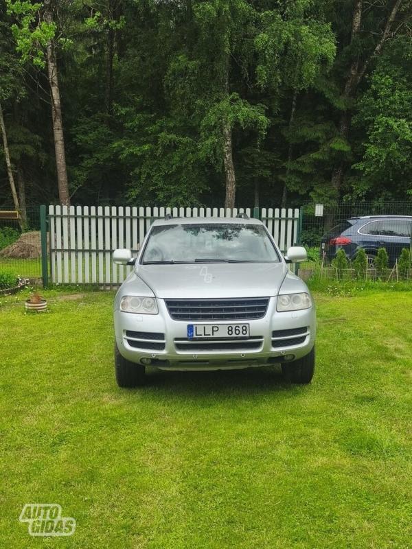 Volkswagen Touareg 2004 in Vilnius, with an engine capacity of 2.50 L and mileage of 280 thousand km for 1650 €, photo 1 on AUTOMOTO.COM.LV