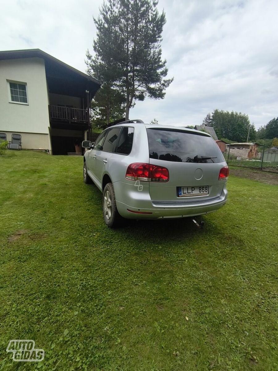 Volkswagen Touareg 2004 Viļņa, ar dzinēja tilpumu 2.50 L un nobraukumu 280 tūkst. km par 1650 €, foto 4 vietnē AUTOMOTO.COM.LV