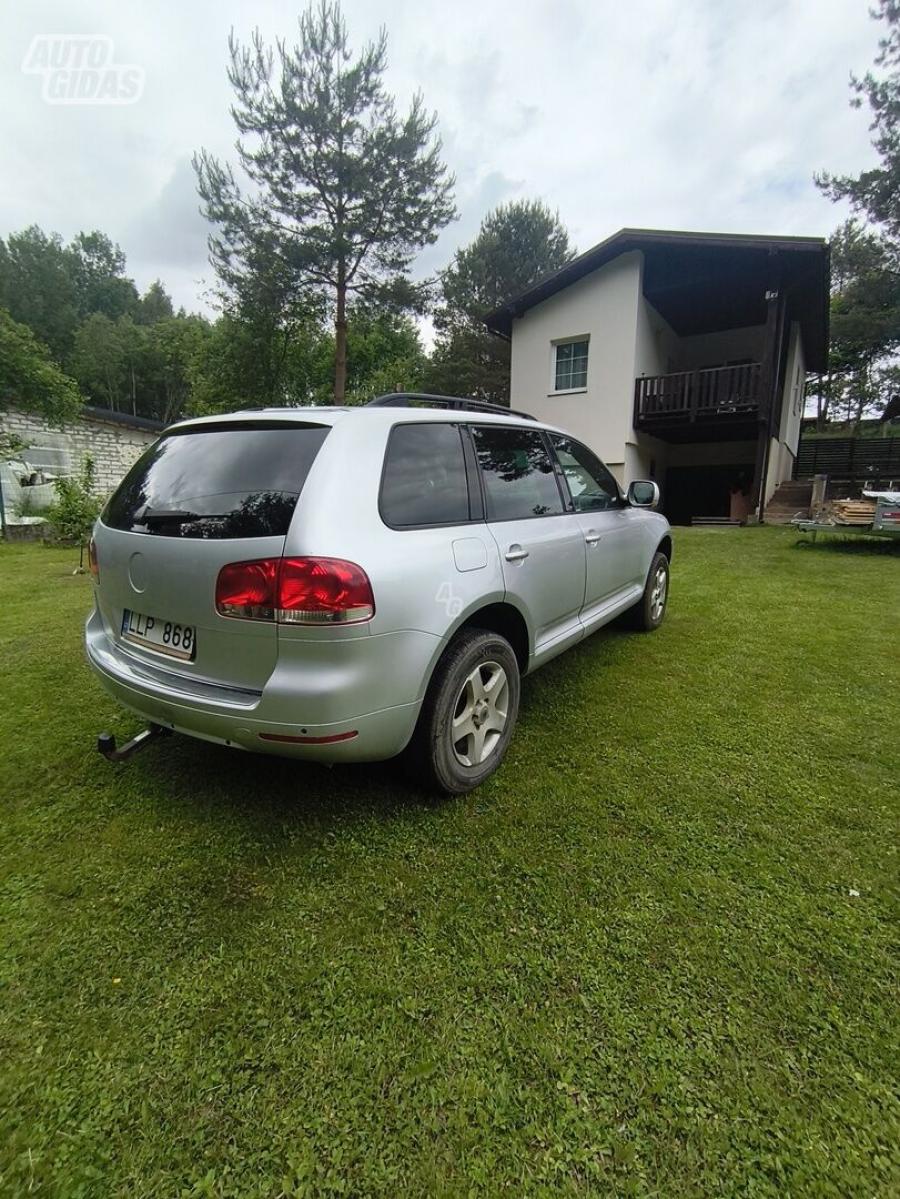 Volkswagen Touareg 2004 Viļņa, ar dzinēja tilpumu 2.50 L un nobraukumu 280 tūkst. km par 1650 €, foto 5 vietnē AUTOMOTO.COM.LV