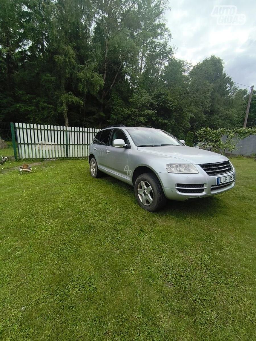 Volkswagen Touareg 2004 Viļņa, ar dzinēja tilpumu 2.50 L un nobraukumu 280 tūkst. km par 1650 €, foto 6 vietnē AUTOMOTO.COM.LV
