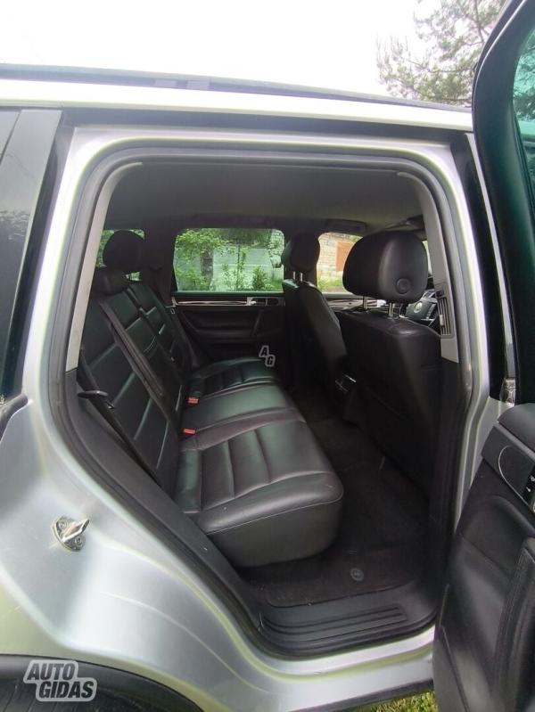 Volkswagen Touareg 2004 in Vilnius, with an engine capacity of 2.50 L and mileage of 280 thousand km for 1650 €, photo 7 on AUTOMOTO.COM.LV