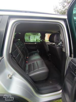 Volkswagen Touareg 2004 Viļņa, ar dzinēja tilpumu 2.50 L un nobraukumu 280 tūkst. km par 1650 €, foto 8 vietnē AUTOMOTO.COM.LV