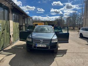 Volkswagen Touareg 2004 in Cesis, with an engine capacity of 2.50 L and mileage of 361 thousand km for 2500 €, photo  on AUTOMOTO.COM.LV