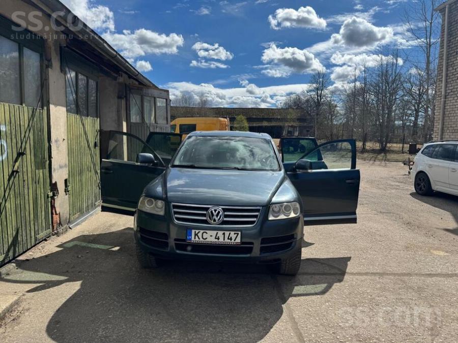 Фольксваген Туарег 2004 в Цесис, объемом двигателя 2.50 л и пробегом 361 тыс. км за 2500 €, фото 1 на AUTOMOTO.COM.LV