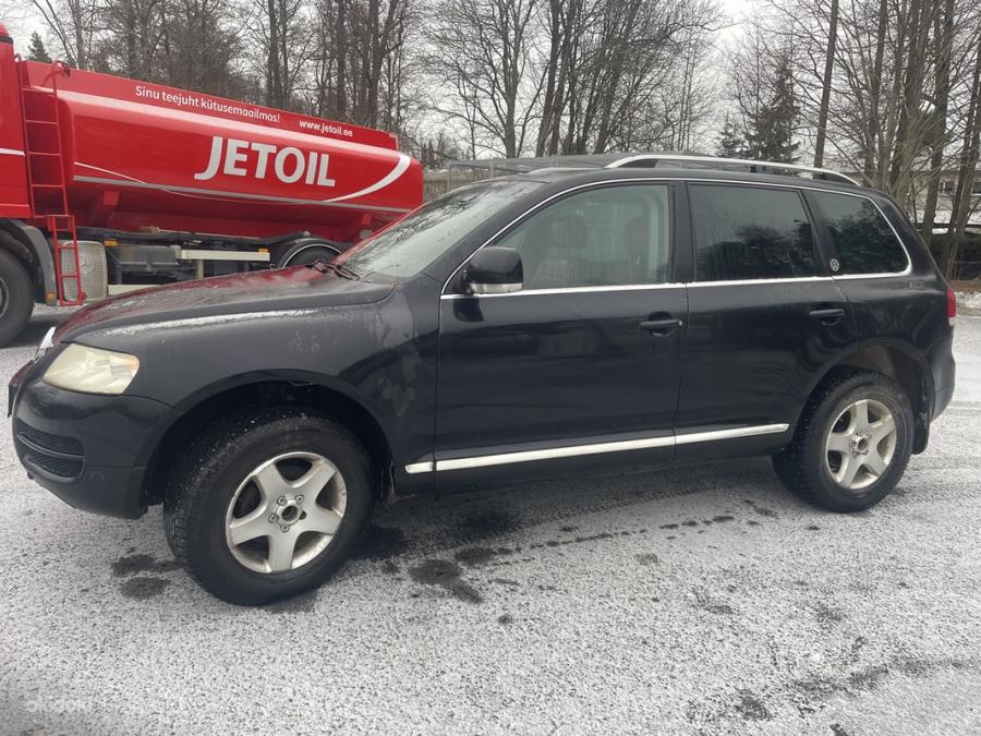 Volkswagen Touareg 2004 in Tallinn, with an engine capacity of 2.50 L and mileage of 387 thousand km for 1700 €, photo 17 on AUTOMOTO.COM.LV
