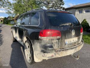 Volkswagen Touareg 2004 in Tallinn, with an engine capacity of 2.50 L and mileage of 387 thousand km for 1700 €, photo 23 on AUTOMOTO.COM.LV