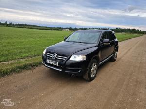 Volkswagen Touareg 2004 Kauņa, ar dzinēja tilpumu 2.50 L un nobraukumu 258 tūkst. km par 2200 €, foto  vietnē AUTOMOTO.COM.LV