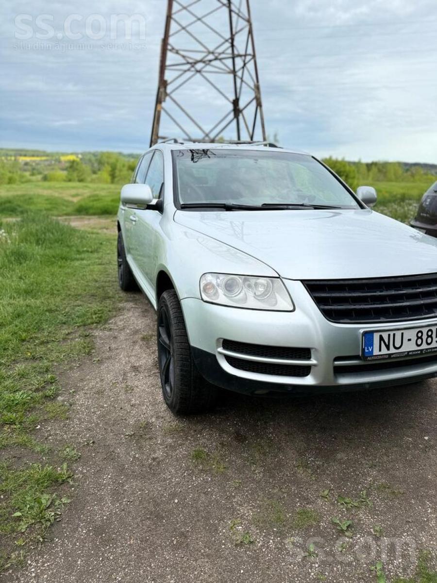 Volkswagen Touareg 2005 in Daugavpils, with an engine capacity of 2.50 L and mileage of 293 thousand km for 3300 €, photo 3 on AUTOMOTO.COM.LV