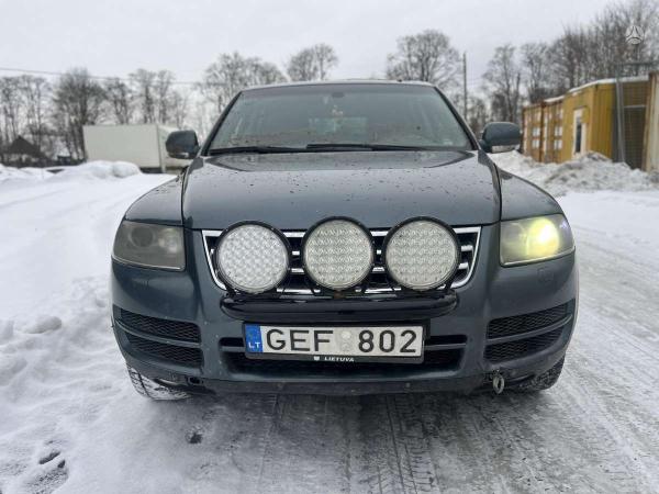 Volkswagen Touareg 2005 in Vilnius, with an engine capacity of 2.97 L and mileage of 250 thousand km for 2600 €, photo 7 on AUTOMOTO.COM.LV