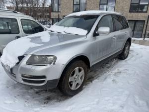 Volkswagen Touareg 2005 in Kaunas, with an engine capacity of 2.50 L and mileage of 300 thousand km for 1850 €, photo  on AUTOMOTO.COM.LV