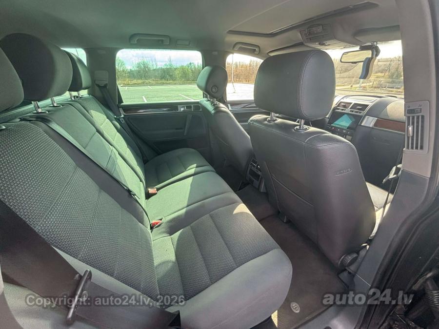 Volkswagen Touareg 2005 Narva, ar dzinēja tilpumu 2.50 L un nobraukumu 310 tūkst. km par 3200 €, foto 7 vietnē AUTOMOTO.COM.LV