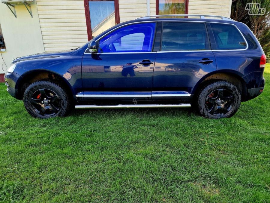 Volkswagen Touareg 2005 in Kaisiadorys, with an engine capacity of 2.50 L and mileage of 380 thousand km for 2550 €, photo 6 on AUTOMOTO.COM.LV