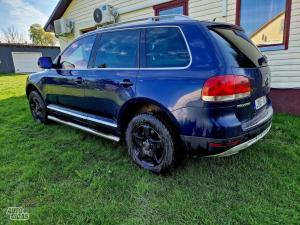 Volkswagen Touareg 2005 Kaišiadorys, ar dzinēja tilpumu 2.50 L un nobraukumu 380 tūkst. km par 2500 €, foto 3 vietnē AUTOMOTO.COM.LV
