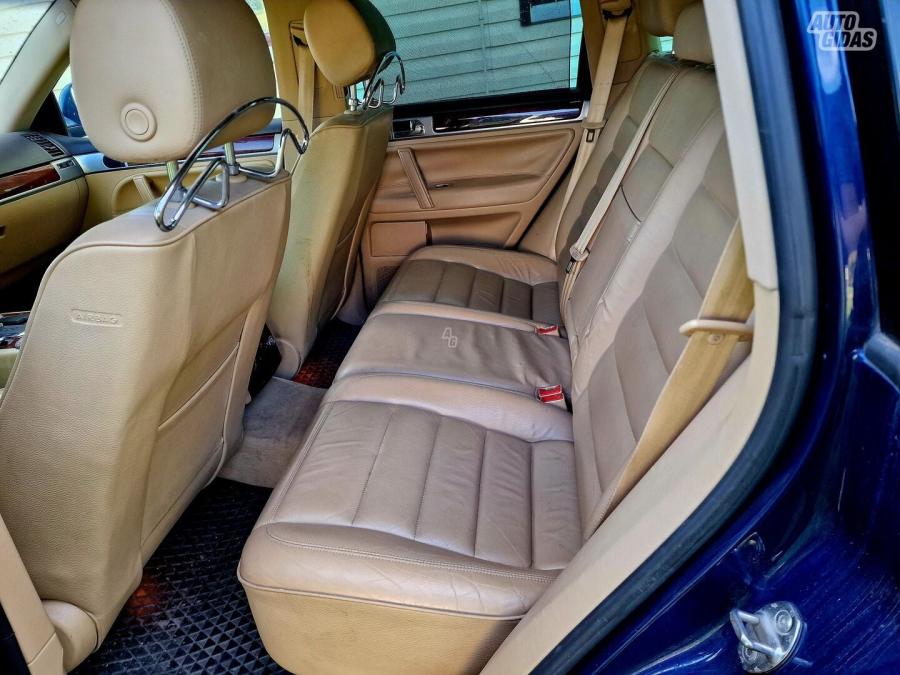 Volkswagen Touareg 2005 Kaišiadorys, ar dzinēja tilpumu 2.50 L un nobraukumu 380 tūkst. km par 2500 €, foto 8 vietnē AUTOMOTO.COM.LV