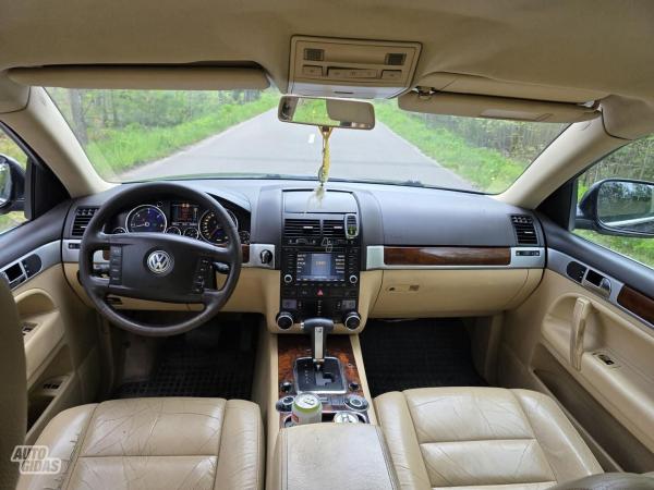 Volkswagen Touareg 2005 Varėna, ar dzinēja tilpumu 2.50 L un nobraukumu 398 tūkst. km par 2450 €, foto 10 vietnē AUTOMOTO.COM.LV