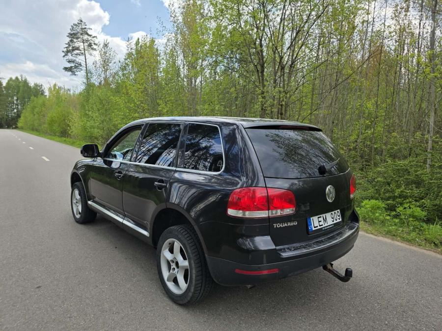 Фольксваген Туарег 2005 в Варена, объемом двигателя 2.50 л и пробегом 398 тыс. км за 2450 €, фото 6 на AUTOMOTO.COM.LV
