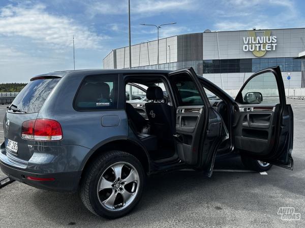 Volkswagen Touareg 2005 in Vilnius, with an engine capacity of 2.50 L and mileage of 301 thousand km for 3300 €, photo 7 on AUTOMOTO.COM.LV