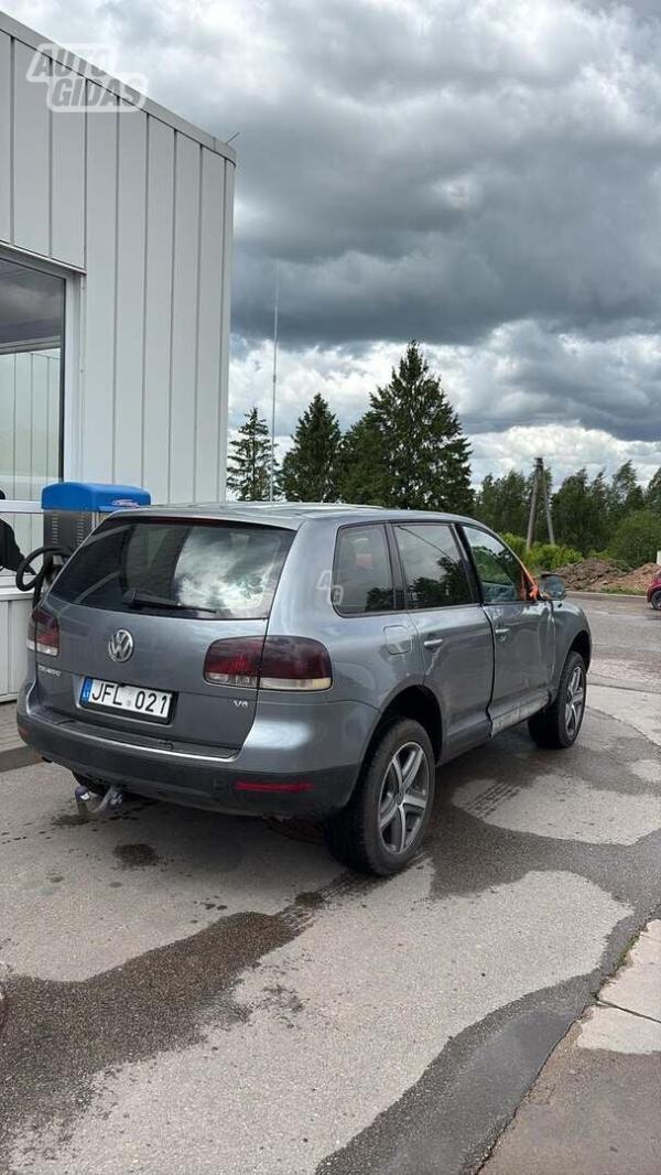 Volkswagen Touareg 2005 in Varena, with an engine capacity of 3.20 L and mileage of 294 thousand km for 1450 €, photo 3 on AUTOMOTO.COM.LV