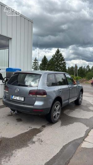 Volkswagen Touareg 2005 in Varena, with an engine capacity of 3.20 L and mileage of 294 thousand km for 1450 €, photo 4 on AUTOMOTO.COM.LV
