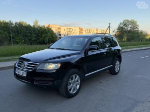Volkswagen Touareg 2005 in Vilnius, with an engine capacity of 3.00 L and mileage of 299 thousand km for 2390 €, photo 5 on AUTOMOTO.COM.LV