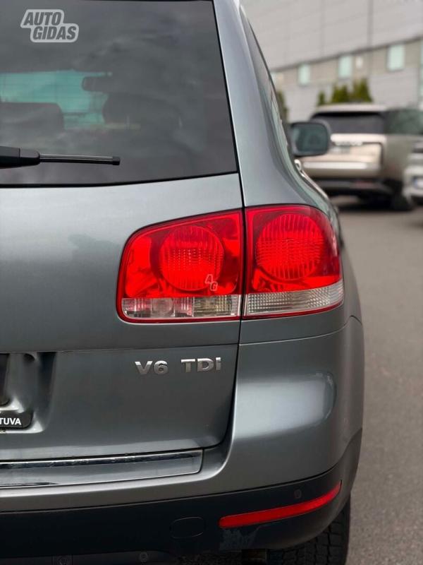 Volkswagen Touareg 2005 Viļņa, ar dzinēja tilpumu 3.00 L un nobraukumu 279 tūkst. km par 3350 €, foto 5 vietnē AUTOMOTO.COM.LV