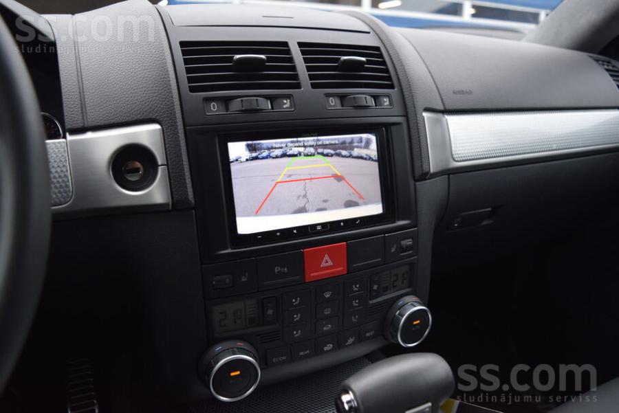 Volkswagen Touareg 2005 Rīga, ar dzinēja tilpumu 6.00 L un nobraukumu 131 tūkst. km par 19900 €, foto 8 vietnē AUTOMOTO.COM.LV