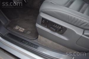 Volkswagen Touareg 2005 Rīga, ar dzinēja tilpumu 6.00 L un nobraukumu 131 tūkst. km par 19900 €, foto 9 vietnē AUTOMOTO.COM.LV