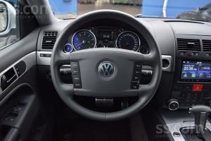 Volkswagen Touareg 2005 Rīga, ar dzinēja tilpumu 6.00 L un nobraukumu 131 tūkst. km par 19900 €, foto 11 vietnē AUTOMOTO.COM.LV