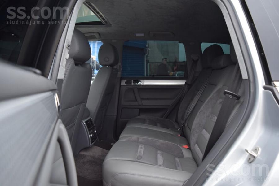 Volkswagen Touareg 2005 Rīga, ar dzinēja tilpumu 6.00 L un nobraukumu 131 tūkst. km par 19900 €, foto 15 vietnē AUTOMOTO.COM.LV