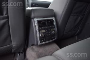 Volkswagen Touareg 2005 Rīga, ar dzinēja tilpumu 6.00 L un nobraukumu 131 tūkst. km par 19900 €, foto 16 vietnē AUTOMOTO.COM.LV