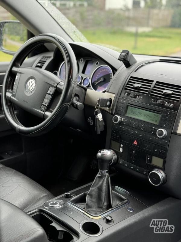 Volkswagen Touareg 2005 in Vilnius, with an engine capacity of 2.50 L and mileage of 313 thousand km for 2600 €, photo 7 on AUTOMOTO.COM.LV