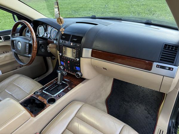 Volkswagen Touareg 2005 in Kivioli, with an engine capacity of 3.00 L and mileage of 320 thousand km for 3000 €, photo 9 on AUTOMOTO.COM.LV