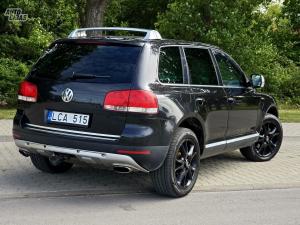Volkswagen Touareg 2005 in Siauliai, with an engine capacity of 3.00 L and mileage of 330 thousand km for 2600 €, photo 8 on AUTOMOTO.COM.LV