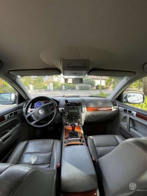 Volkswagen Touareg 2005 Gargždai, ar dzinēja tilpumu 2.50 L un nobraukumu 269 tūkst. km par 3600 €, foto 8 vietnē AUTOMOTO.COM.LV