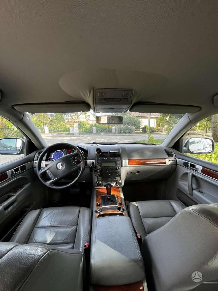 Volkswagen Touareg 2005 Gargždai, ar dzinēja tilpumu 2.50 L un nobraukumu 269 tūkst. km par 3600 €, foto 8 vietnē AUTOMOTO.COM.LV