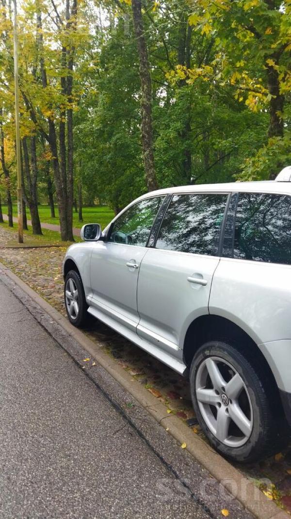 Volkswagen Touareg 2006 in Kuldiga, with an engine capacity of 3.00 L and mileage of 273 thousand km for 5200 €, photo 2 on AUTOMOTO.COM.LV
