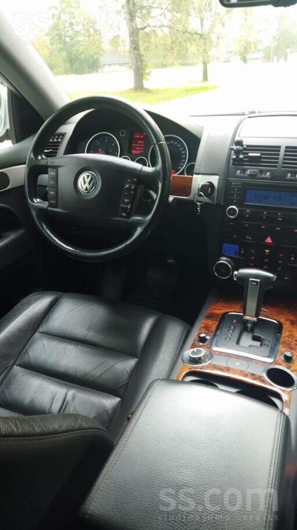 Volkswagen Touareg 2006 in Kuldiga, with an engine capacity of 3.00 L and mileage of 273 thousand km for 5200 €, photo 6 on AUTOMOTO.COM.LV
