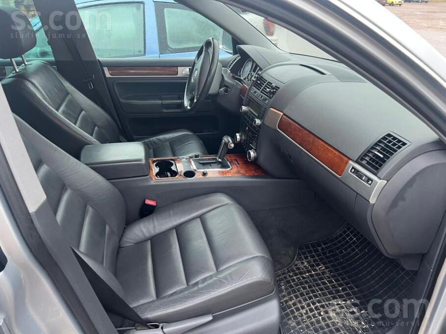 Volkswagen Touareg 2006 Kuldīga, ar dzinēja tilpumu 3.00 L un nobraukumu 273 tūkst. km par 2700 €, foto 6 vietnē AUTOMOTO.COM.LV