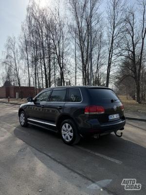 Volkswagen Touareg 2006 Marijampole, ar dzinēja tilpumu 3.00 L un nobraukumu 285 tūkst. km par 3000 €, foto 5 vietnē AUTOMOTO.COM.LV