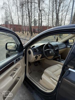 Volkswagen Touareg 2006 Marijampole, ar dzinēja tilpumu 3.00 L un nobraukumu 285 tūkst. km par 3000 €, foto 13 vietnē AUTOMOTO.COM.LV
