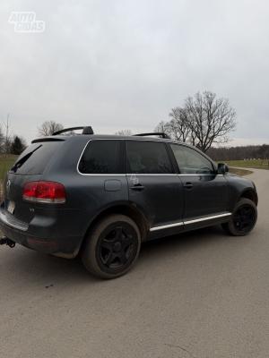 Volkswagen Touareg 2006 Kaišiadorys, ar dzinēja tilpumu 3.20 L un nobraukumu 400 tūkst. km par 2000 €, foto 4 vietnē AUTOMOTO.COM.LV