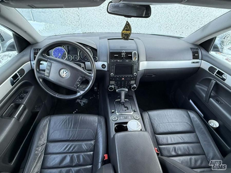 Volkswagen Touareg 2006 Šilutė, ar dzinēja tilpumu 4.20 L un nobraukumu 299 tūkst. km par 3800 €, foto 11 vietnē AUTOMOTO.COM.LV